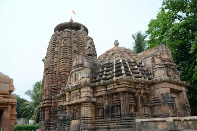Siddheshwar Temple solapur, timings, travel guide & how to reach
