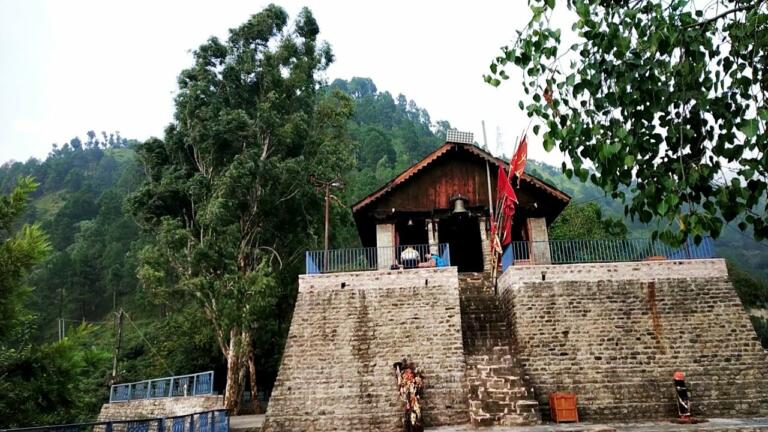 Chamunda Devi Mandir Chamba, timings, history, and travel guide
