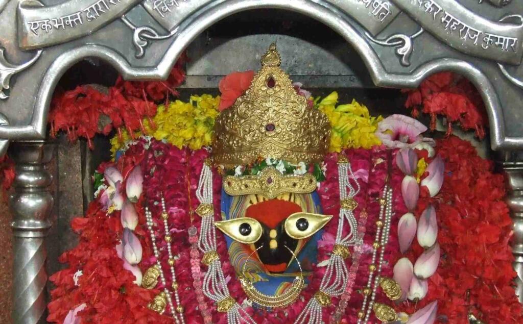 Maa Vindhyavasini Mandir Vindhyachal, timings, history, and guide