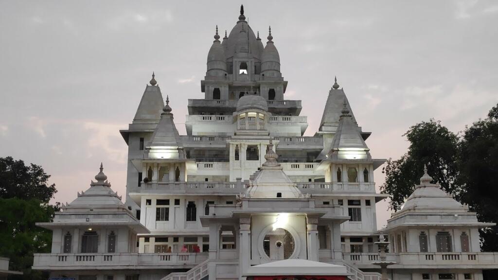 Pagal Baba Mandir Vrindavan, Timings, History, and Travel Guide
