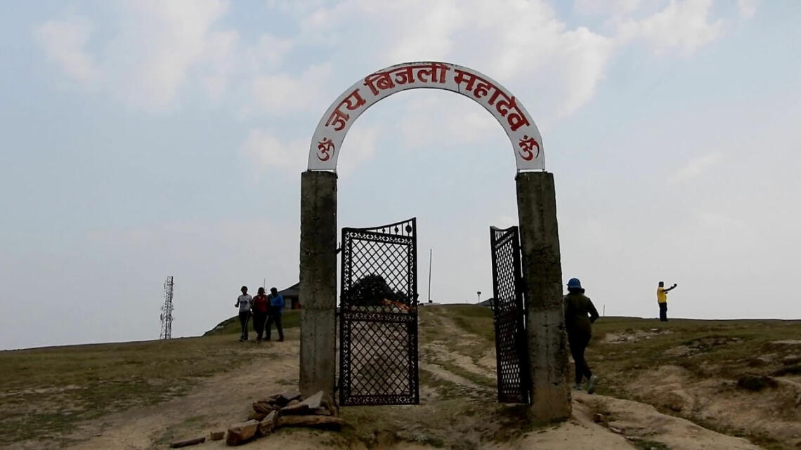 Bijli Mahadev Temple Kullu, Timings, History, Guide & How to reach